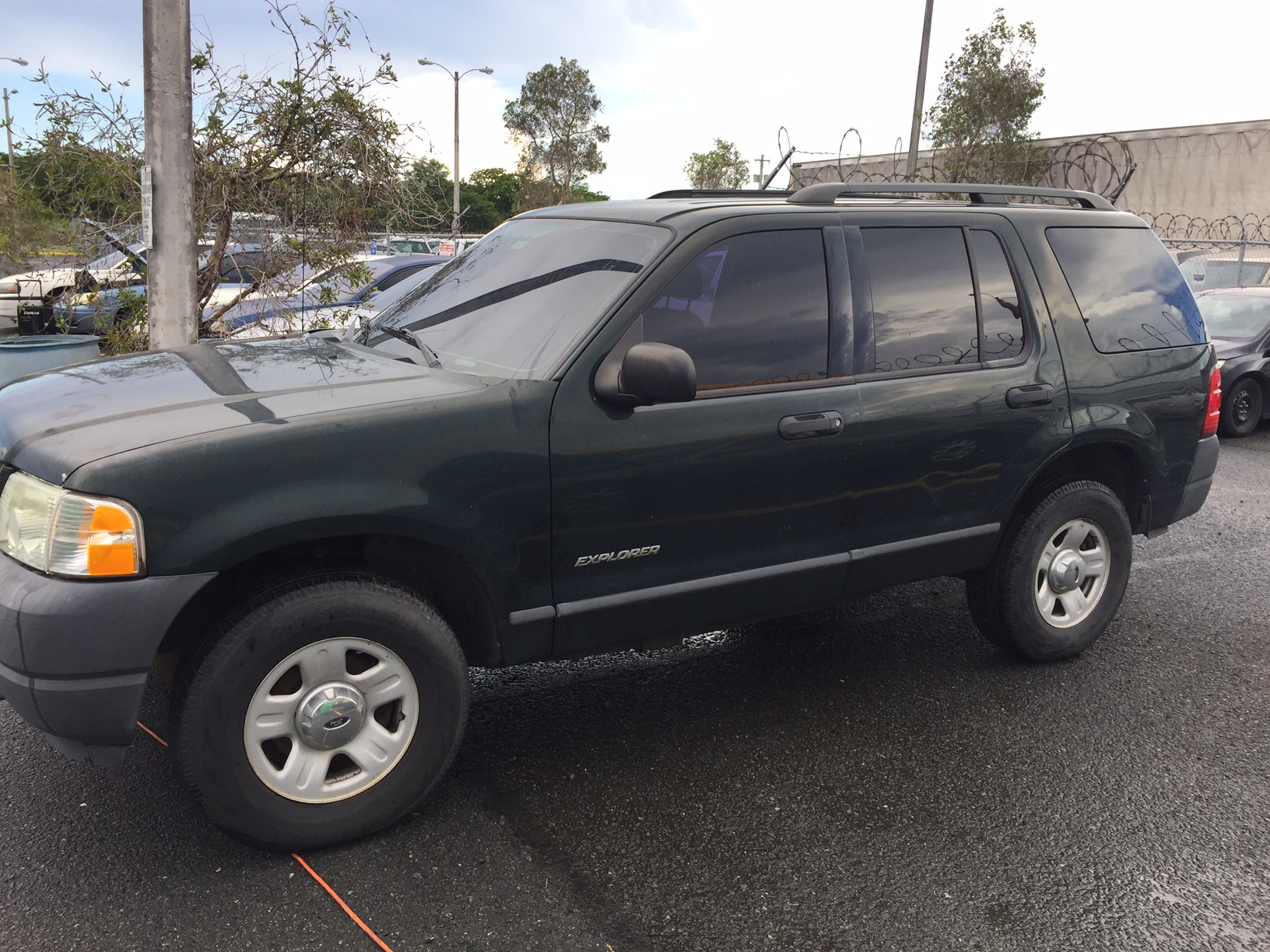 » #F022 2004 FORD EXPLORER GREEN