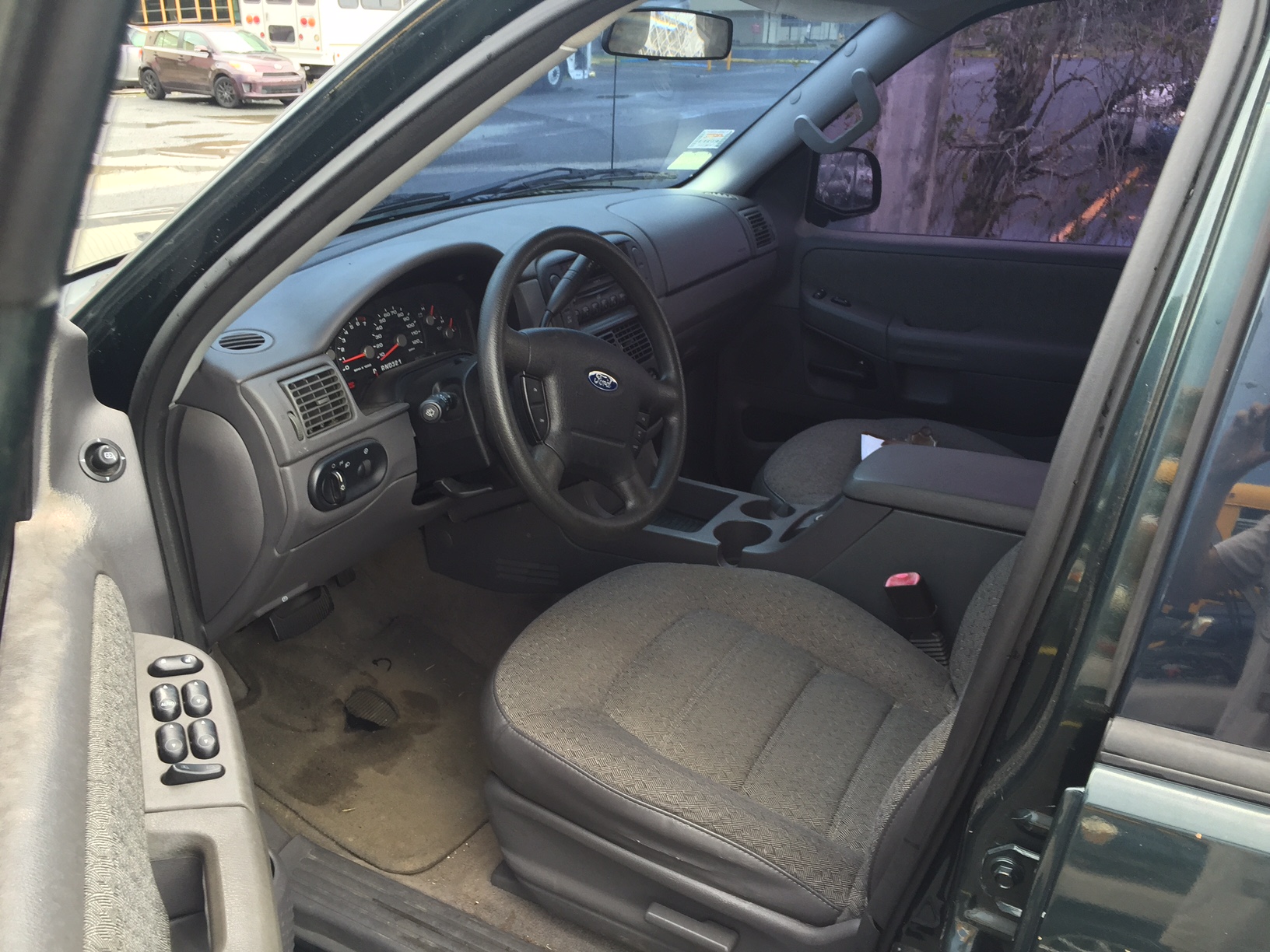 » #F022 2004 FORD EXPLORER GREEN