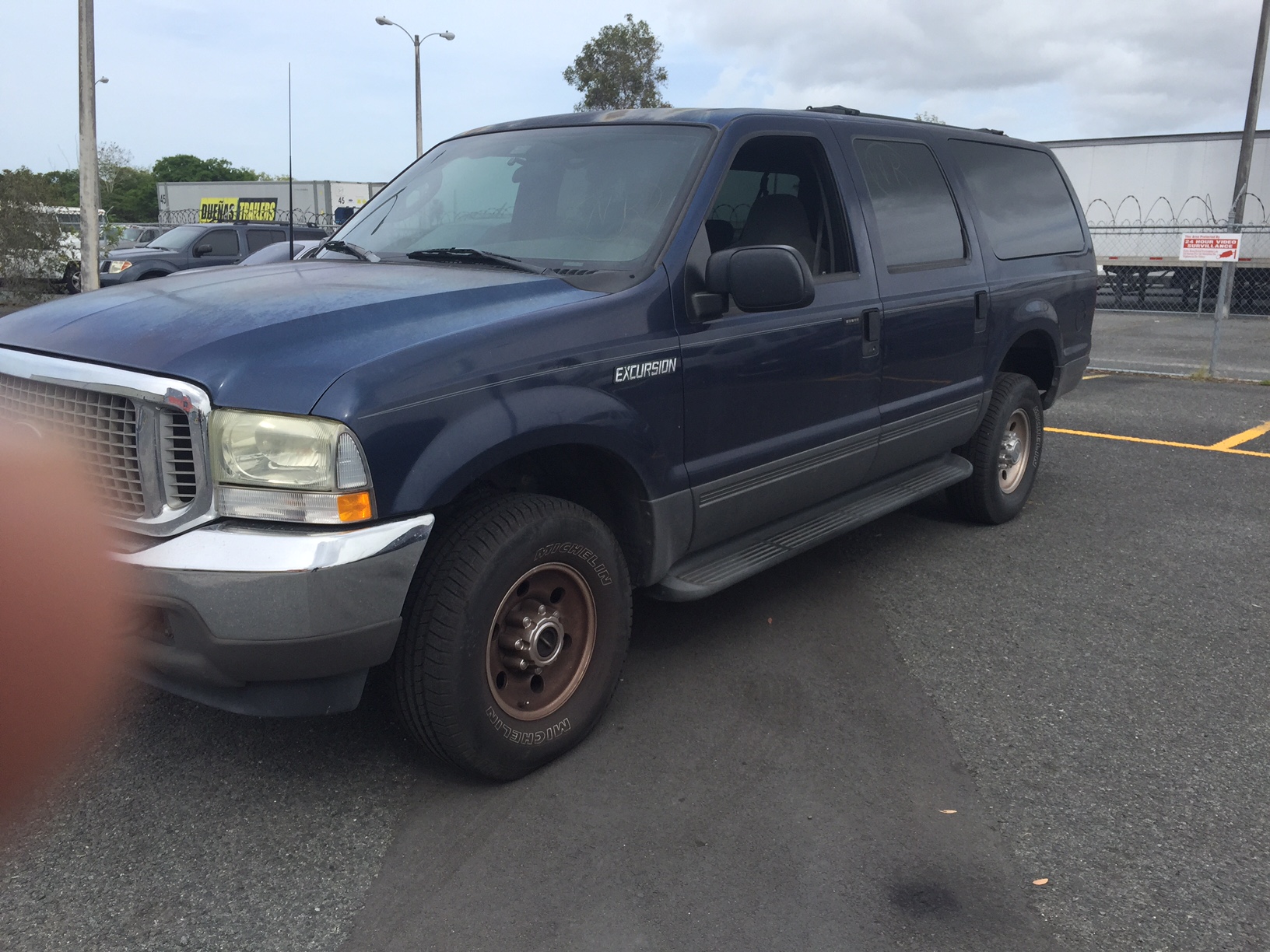 » 2004 Ford Excursion, Blue (D18287)
