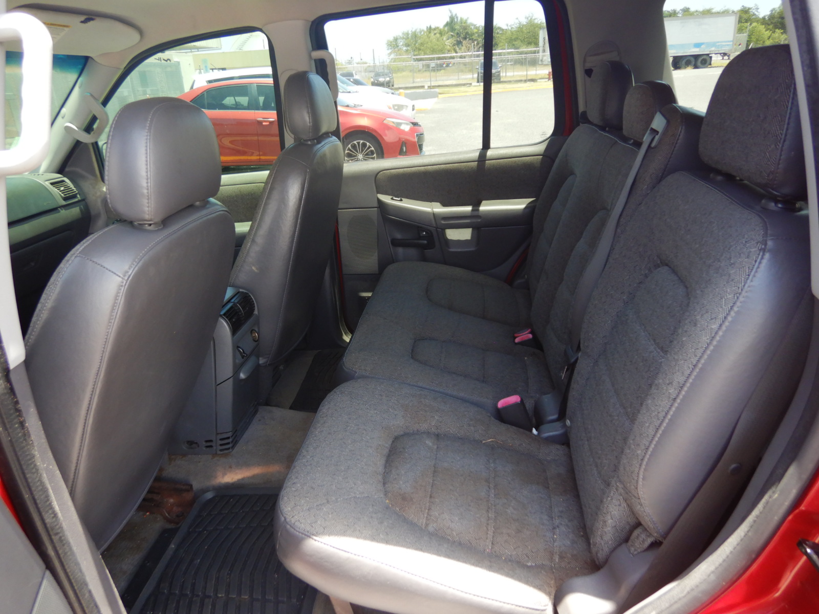 » 2004 FORD EXPLORER, red (687224)