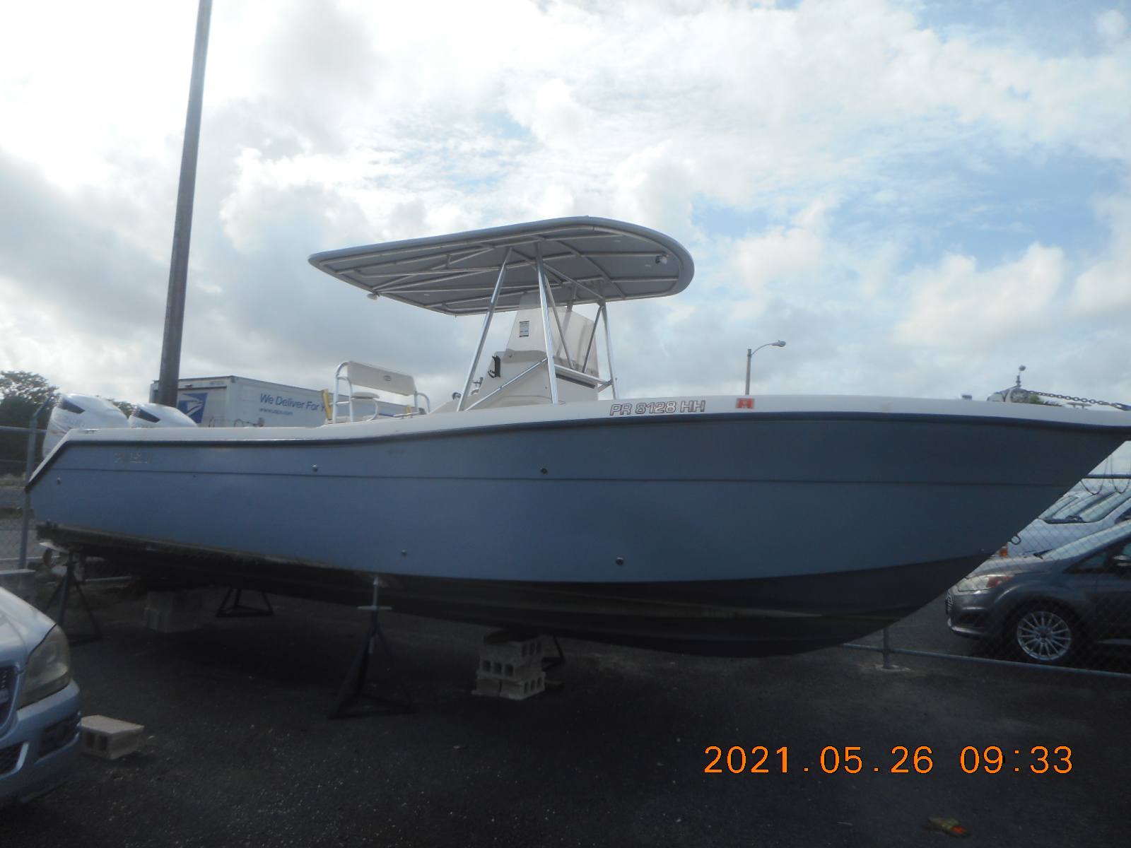 » 1998 PURSUIT 28′ VESSEL, light blue, (677609)