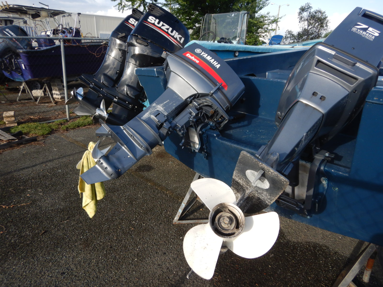 » CUSTOM MADE 28′ Vessel, Blue (705889)